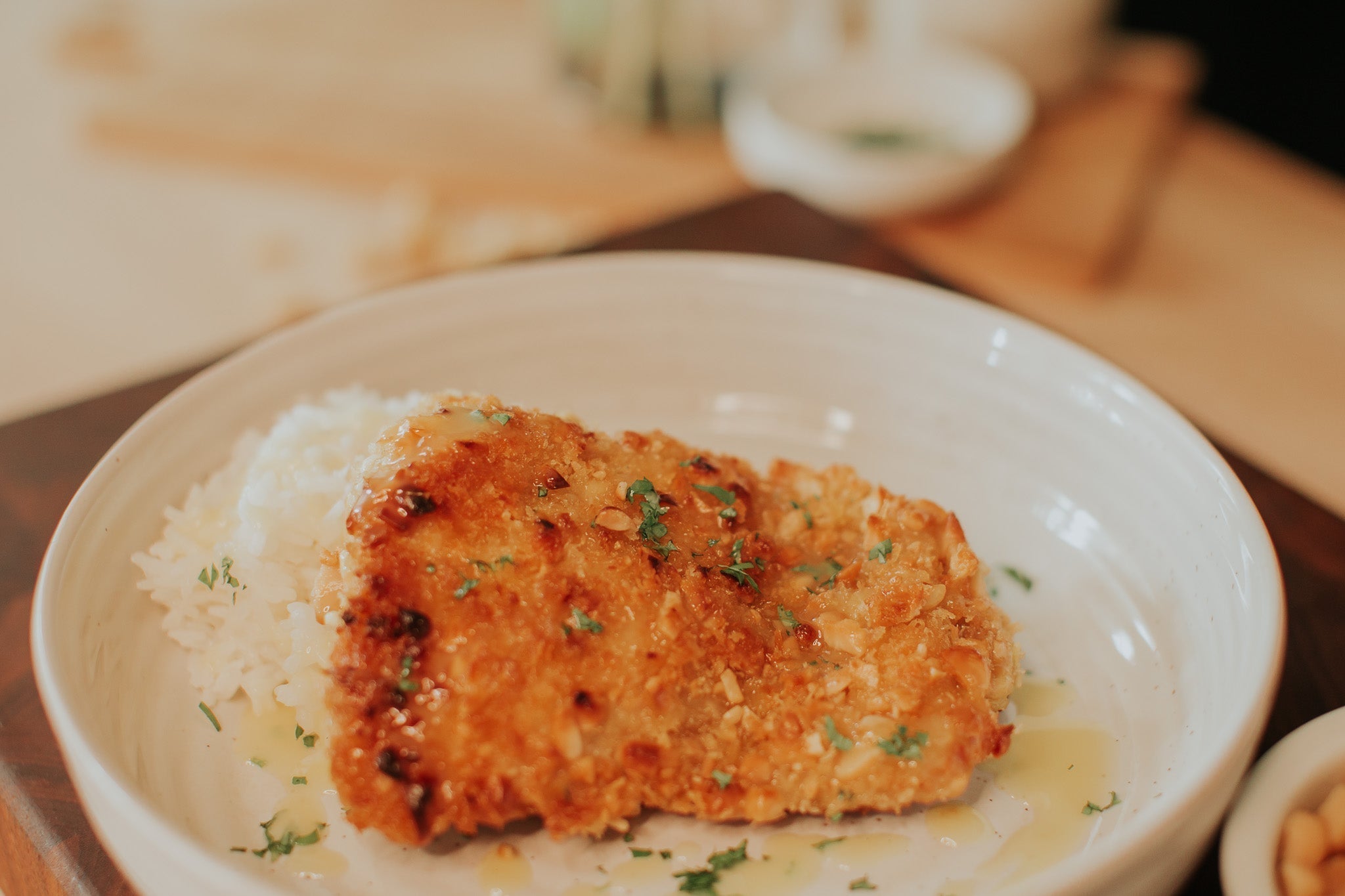 MacNut Crusted Chicken with Vanilla Lilikoi Beurre Blanc Sauce ...